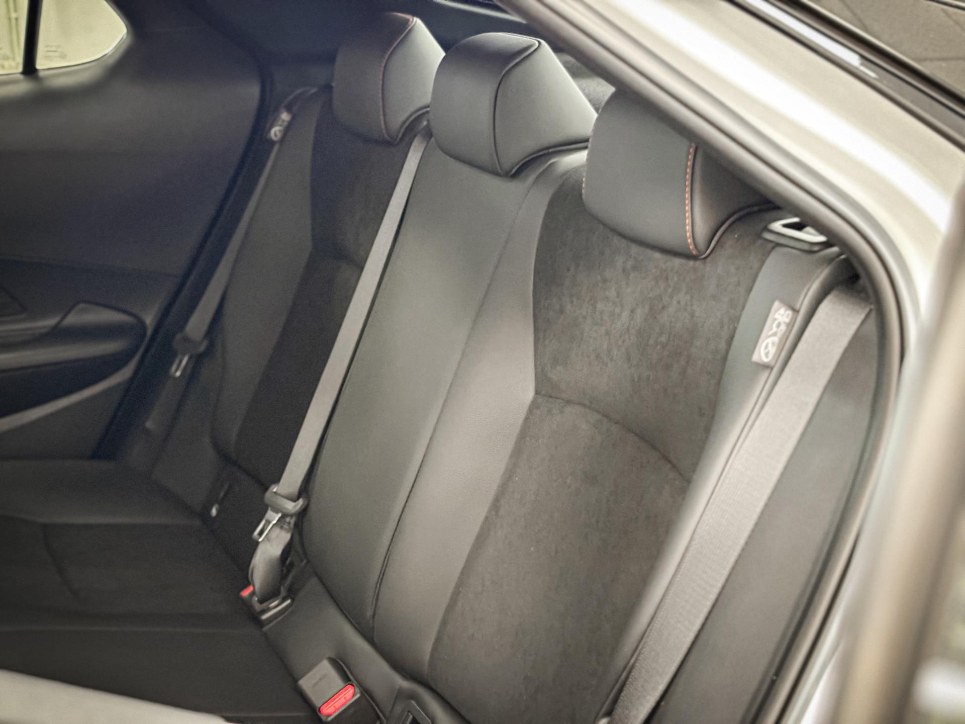 Toyota C-HR 2.0 HEV GR SPORT PREM. ED. - Autobond Group